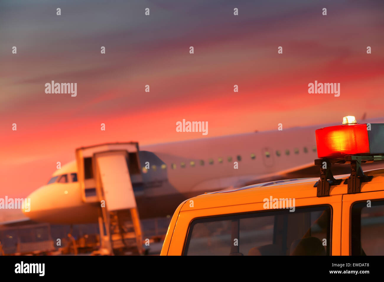Follow me vehicle hi-res stock photography and images - Alamy