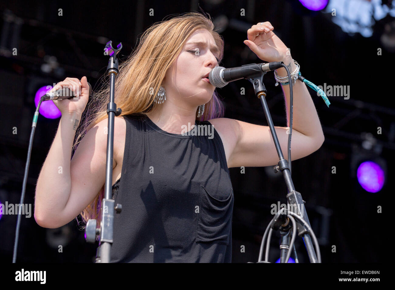 Dover, Deleware, USA. 21st June, 2015. Singer KELSEY BYRNE (aka VERITE ...