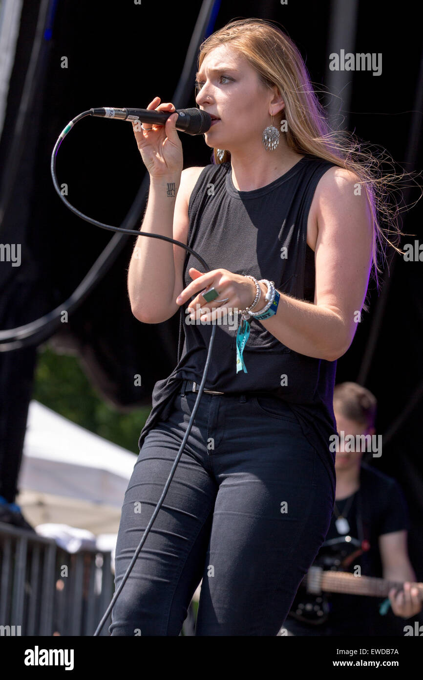 Verite singer hi-res stock photography and images - Alamy
