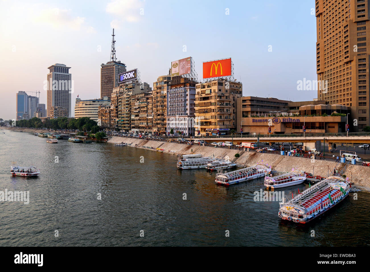 The cairo apartment building hi-res stock photography and images - Alamy