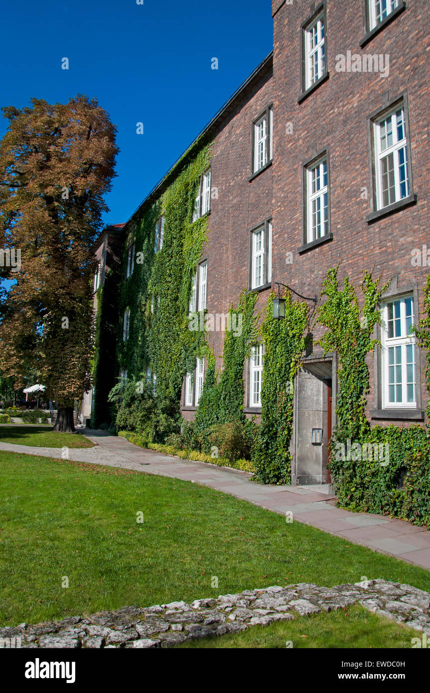 big house Stock Photo - Alamy