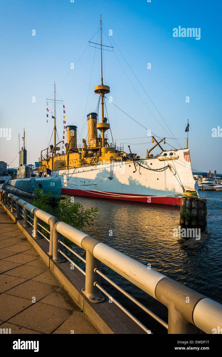 Ship docked on Delaware River, in Philadelphia, Pennsylvania Stock ...
