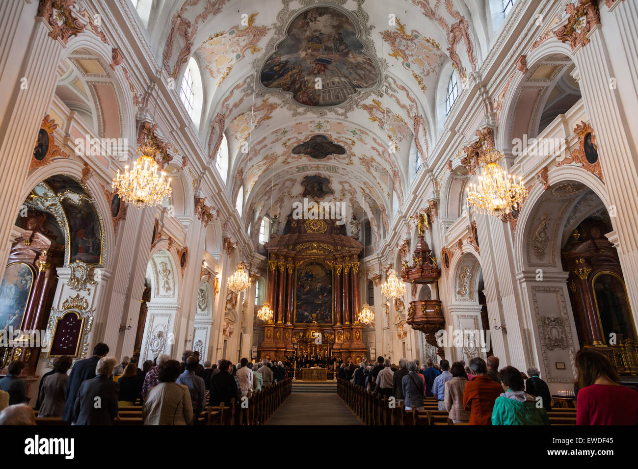Congregation on a Sunday morning at the Jesuit Church in Lucerne ...