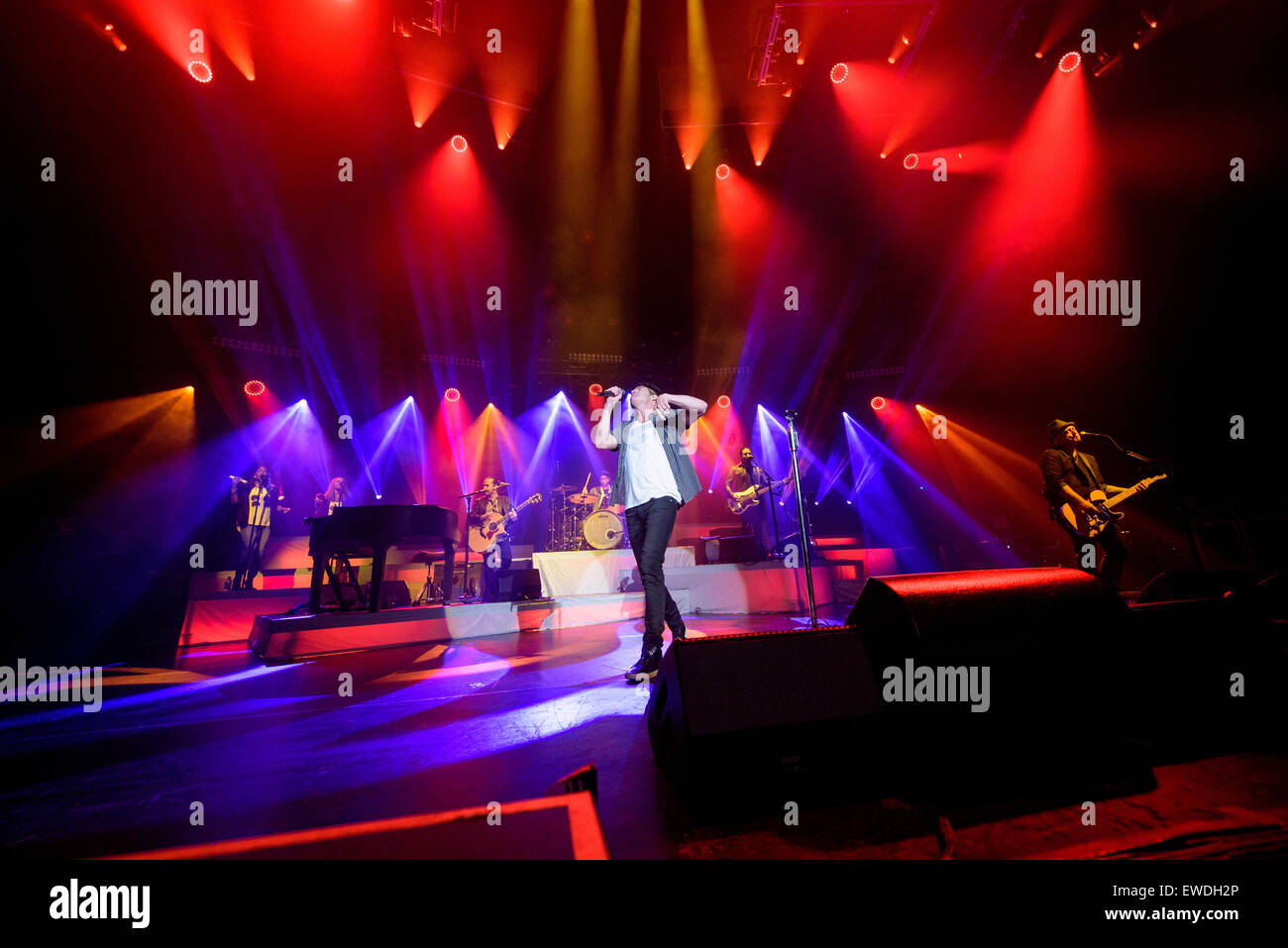 Band train hi-res stock photography and images - Alamy