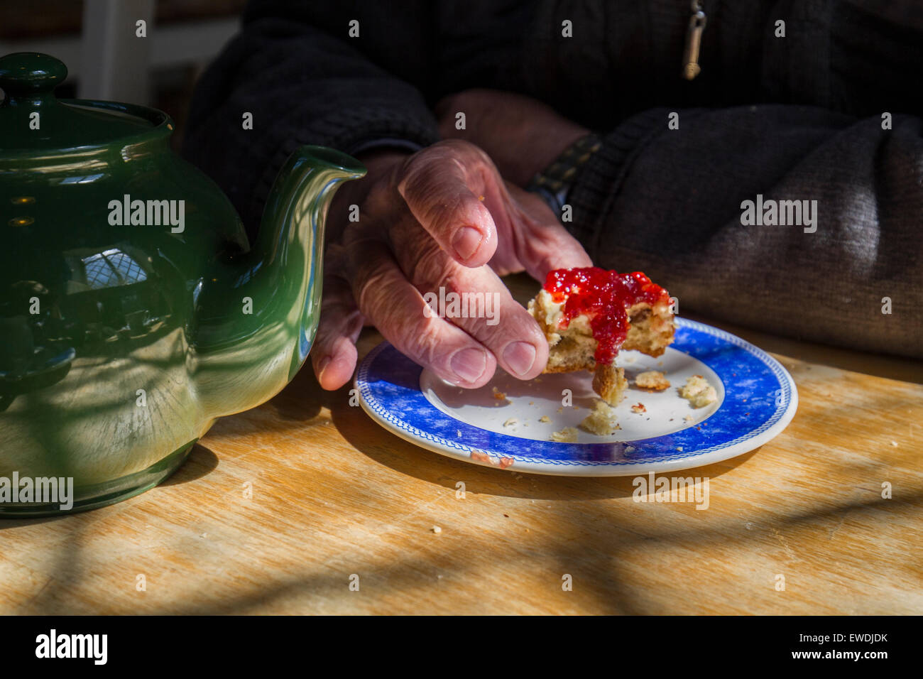 British cream tea hi-res stock photography and images - Alamy