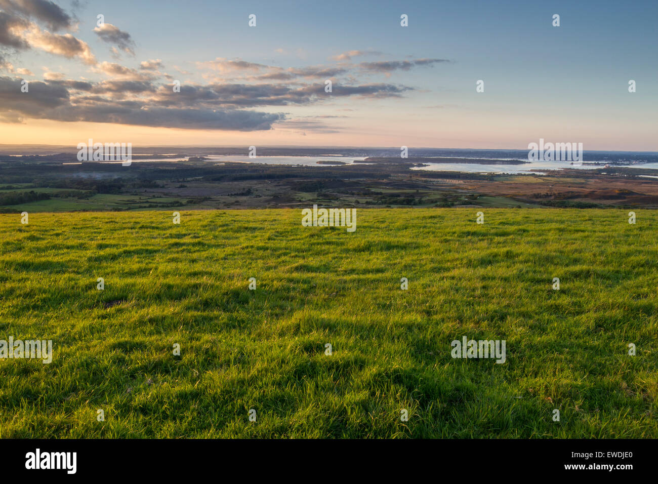 Sunset on hill hi-res stock photography and images - Alamy