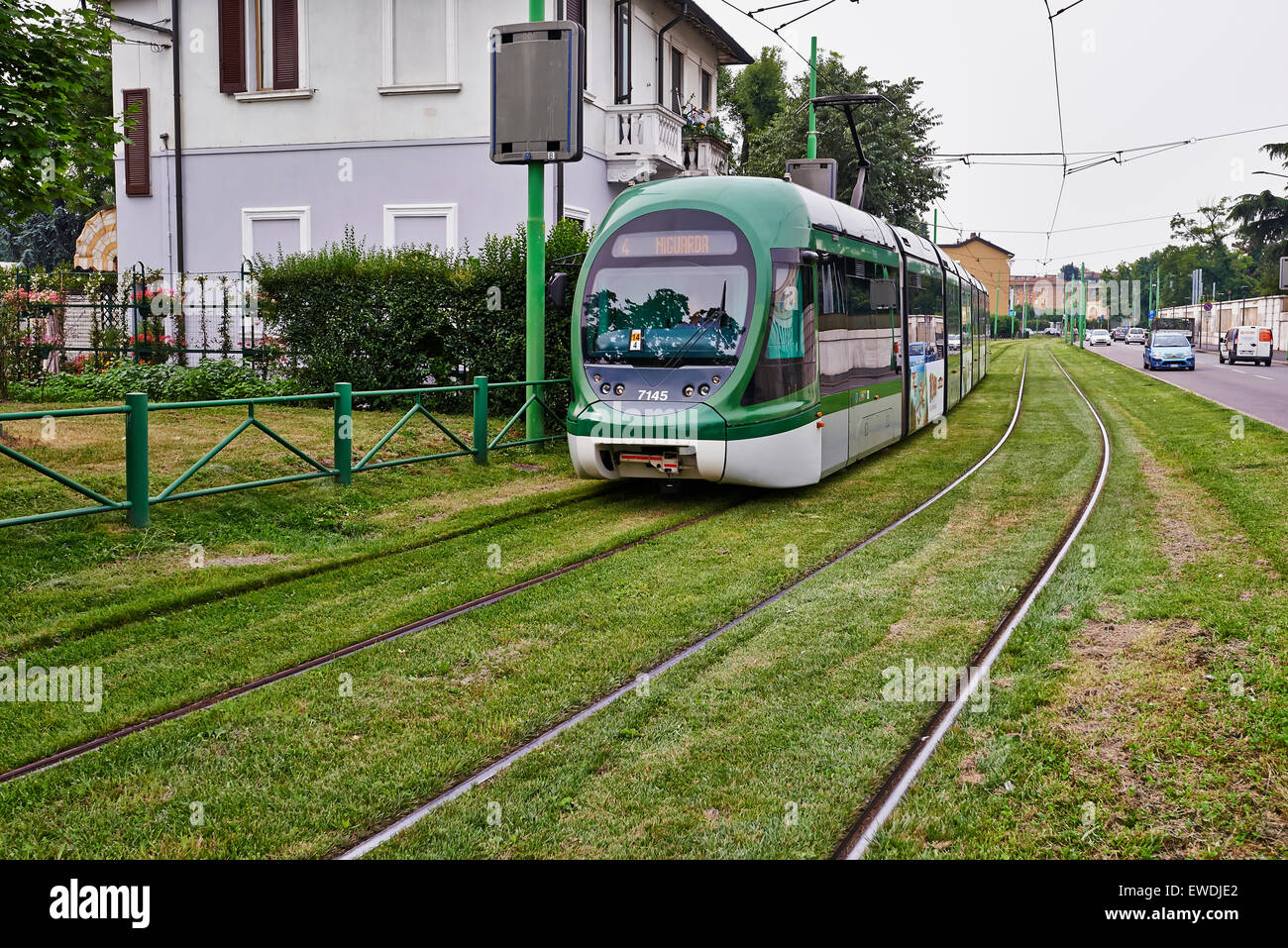 Modern cable car platform hi-res stock photography and images - Alamy