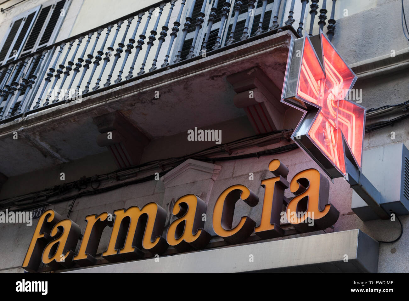 Spanish farmacia hi-res stock photography and images - Alamy