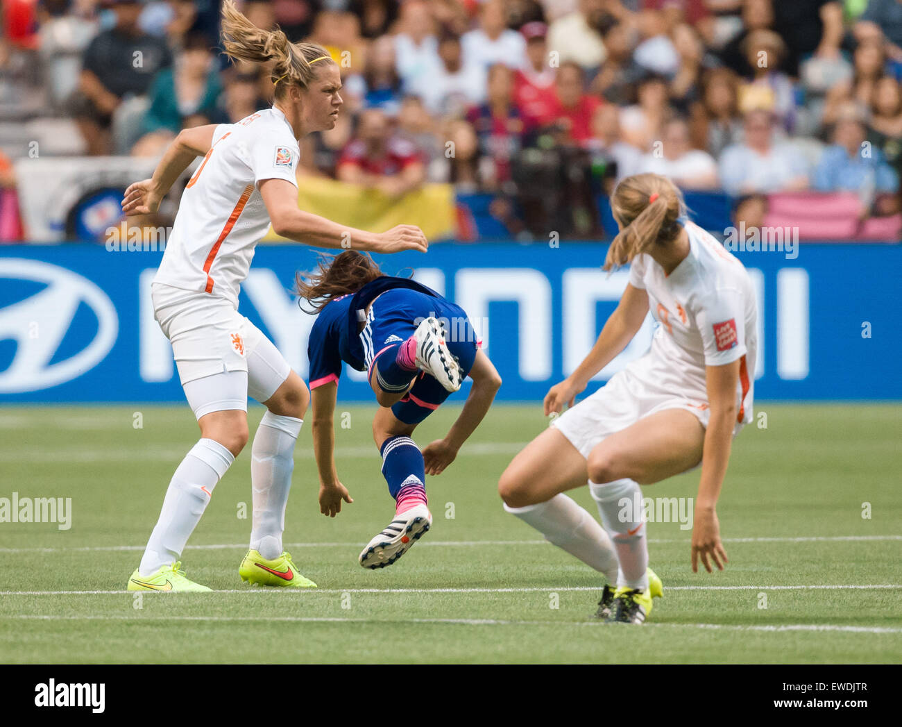 Vancouver, Canada. 23rd June, 2015. Aya SAMESHIMA of Japan flys through ...