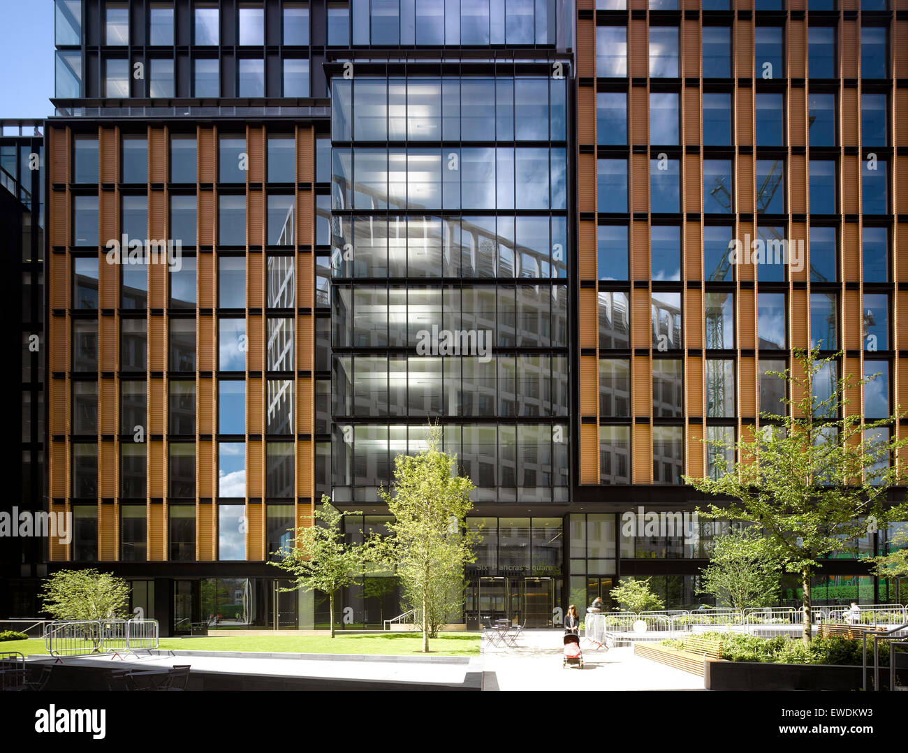 6 pancras square hi-res stock photography and images - Alamy