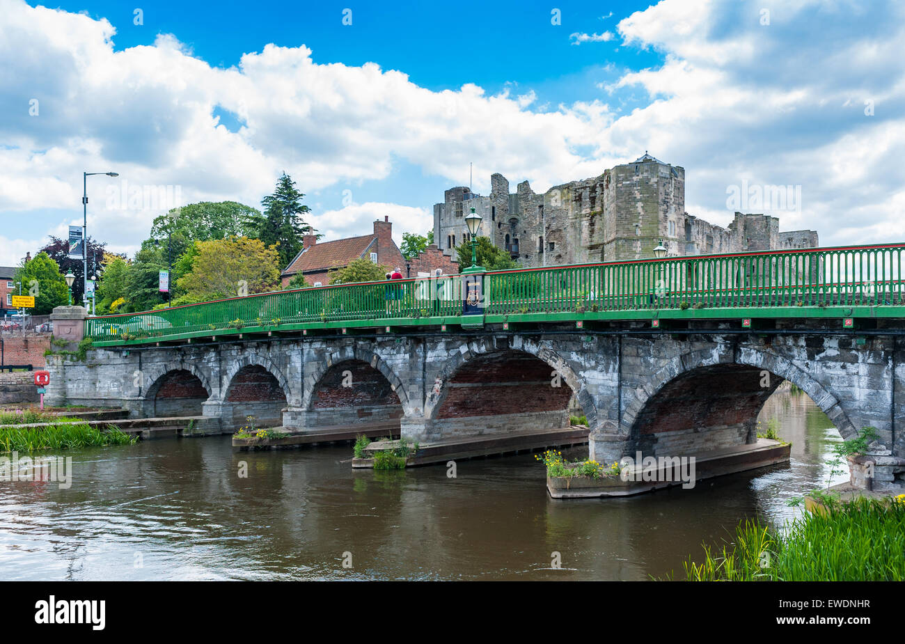 Trent Bridge, Newark-on-Trent, Nottinghamshire, England over the River ...