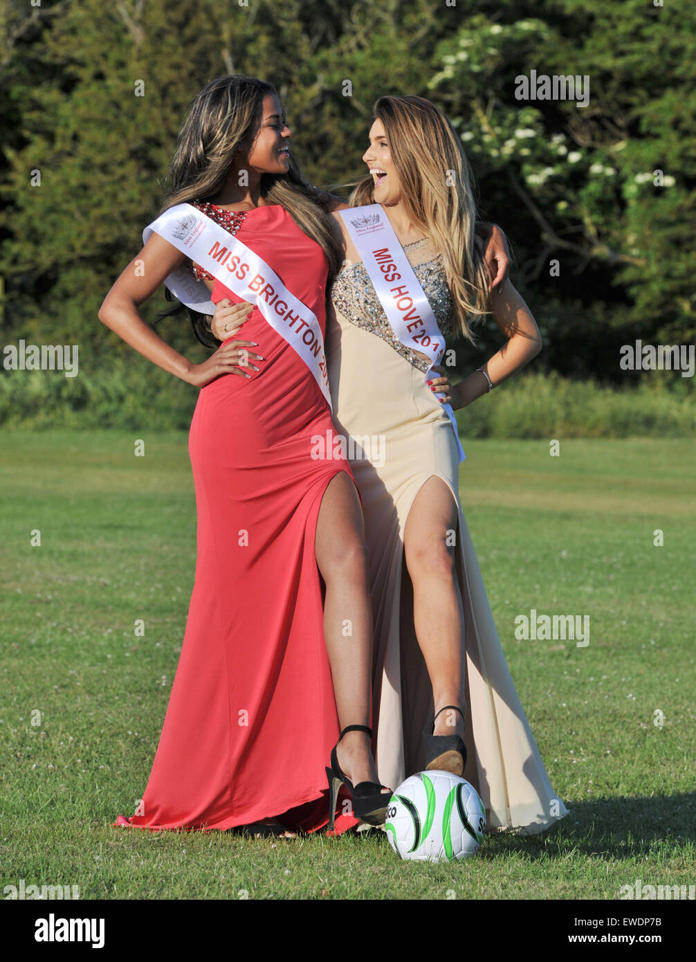 Brighton, Sussex, UK. 23rd June, 2015. Friendly rivalry between two ...