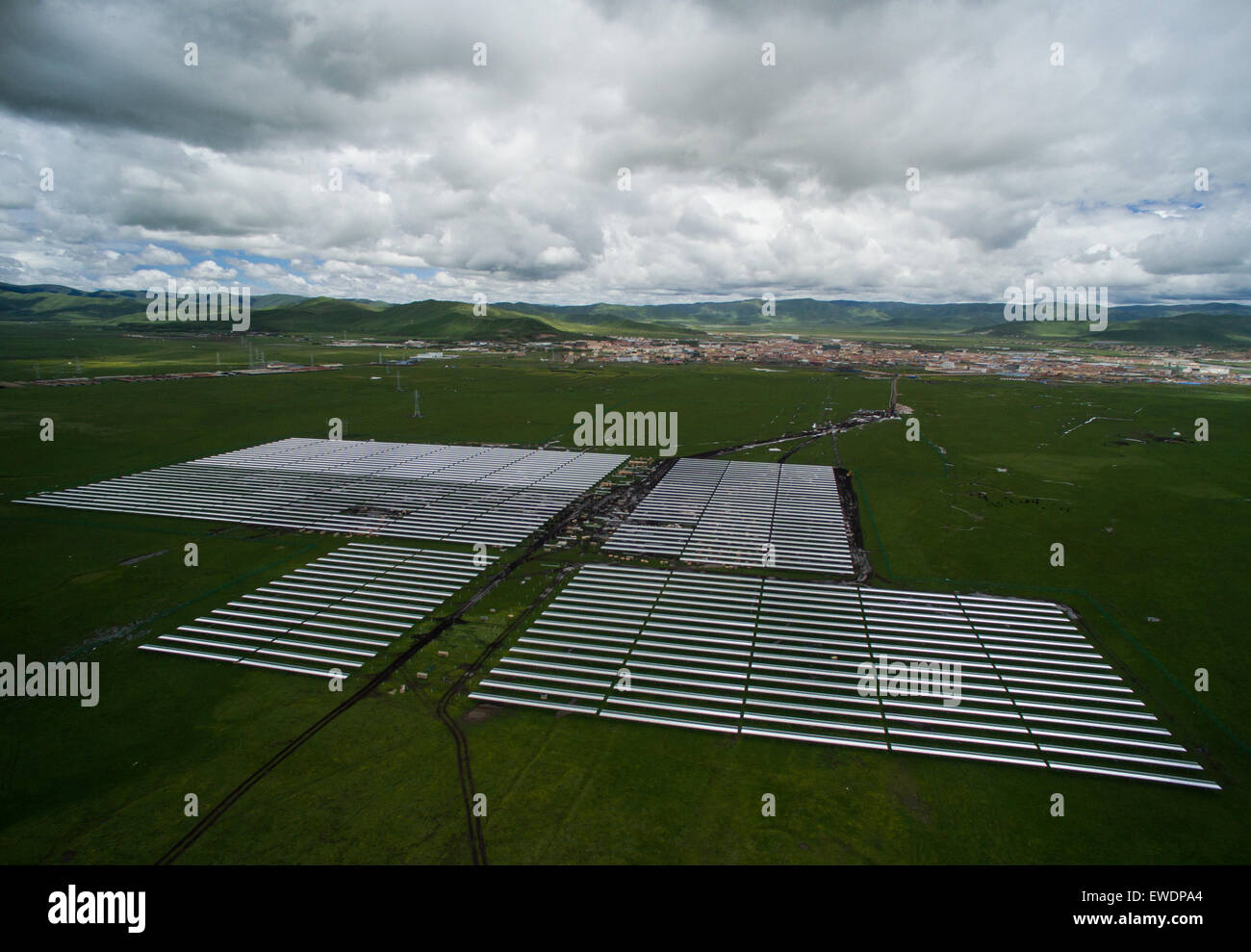 China panda solar panel hi-res stock photography and images - Alamy
