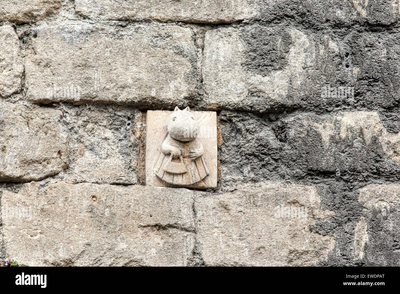Stone face hand carved in Bath Stone on the wall of Walcot Street in ...