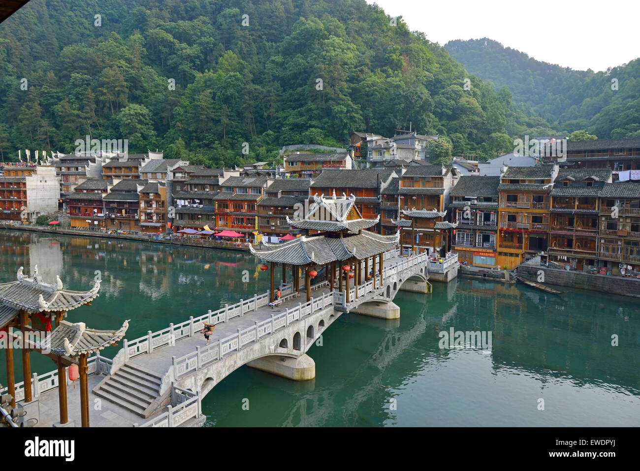 Bridge mountain hi-res stock photography and images - Alamy