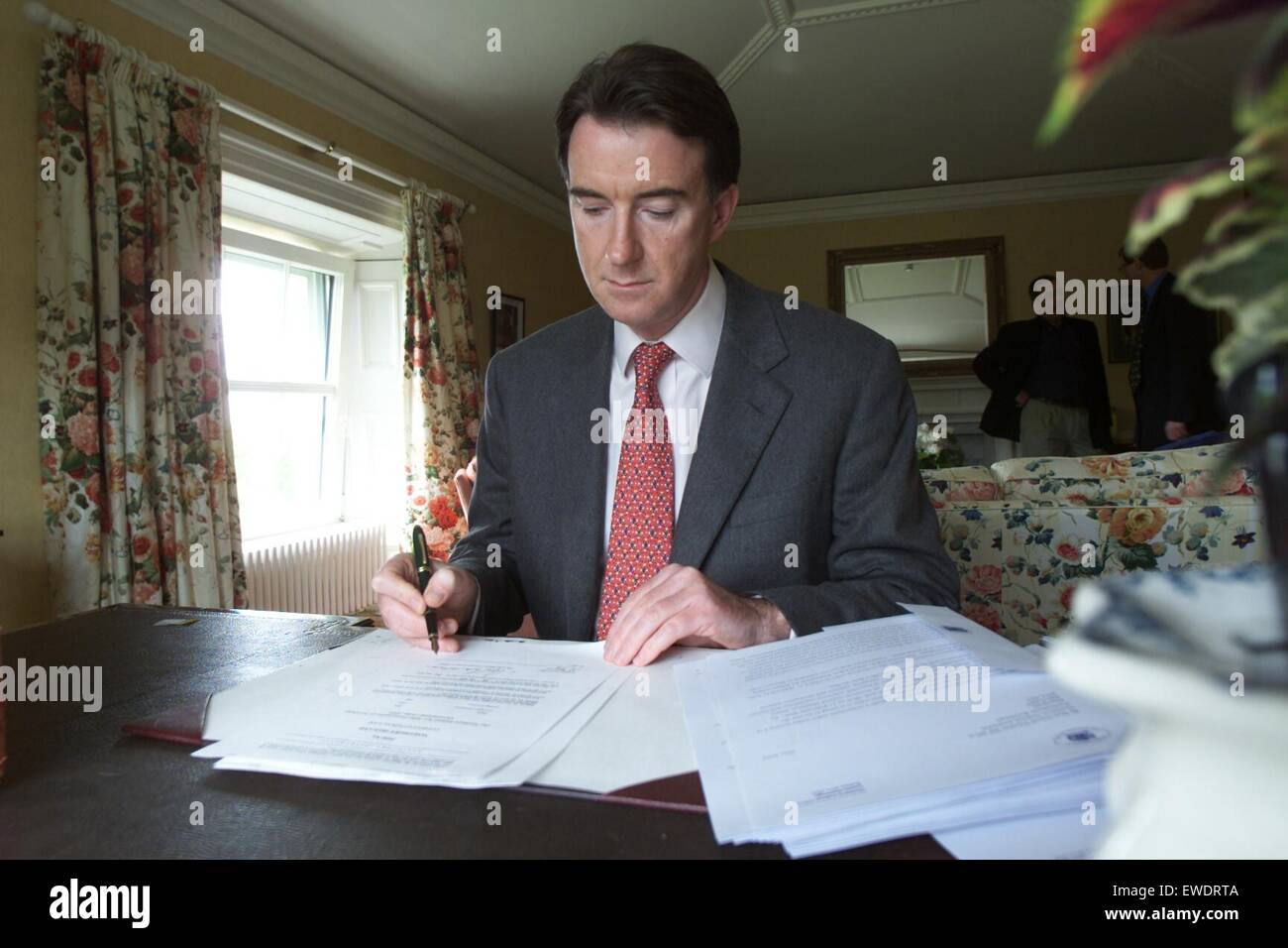 Peter mandelson labour 1997 election hi-res stock photography and ...