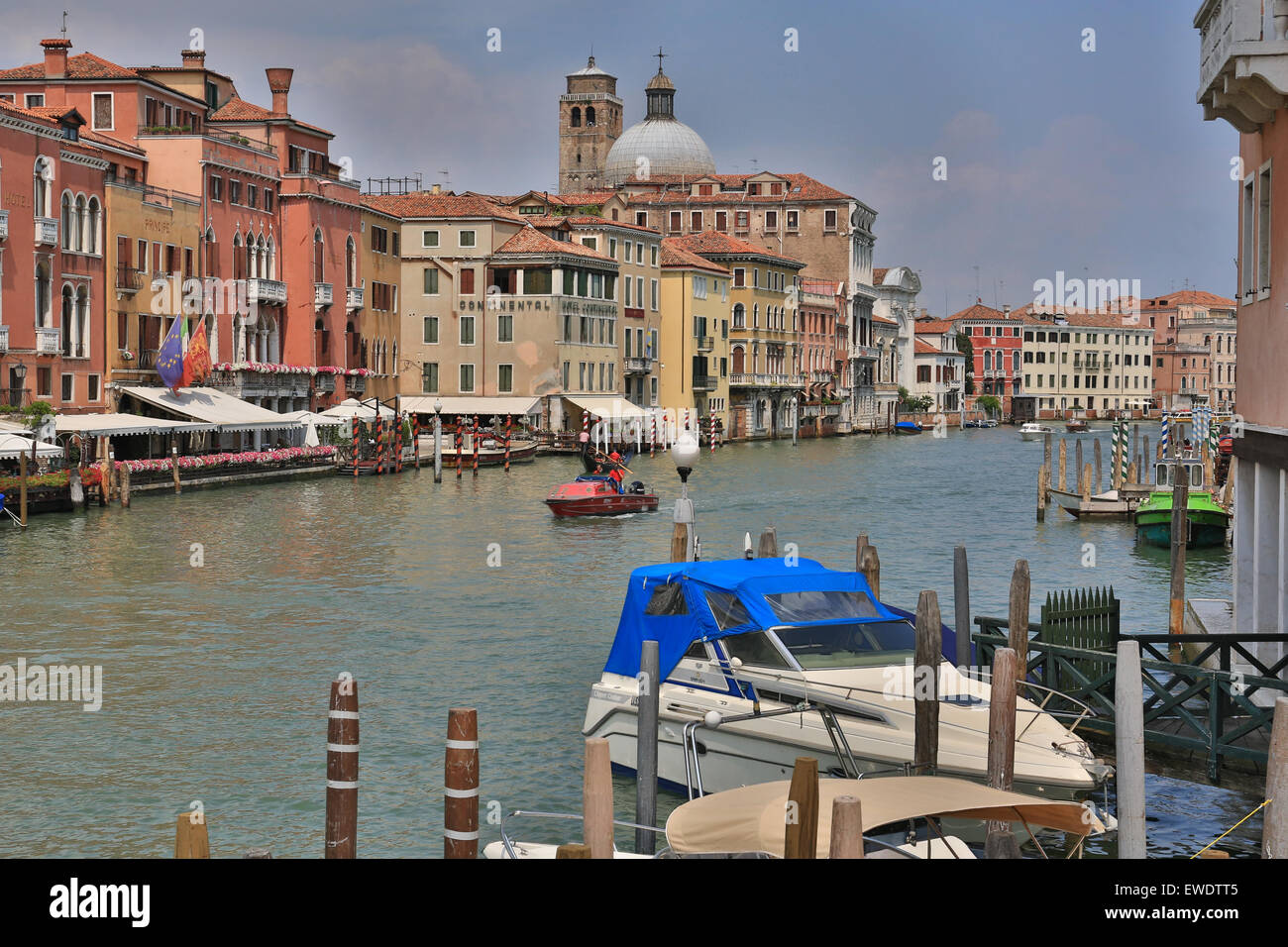 A typical landscape canal view of Venice Italy Stock Photo - Alamy