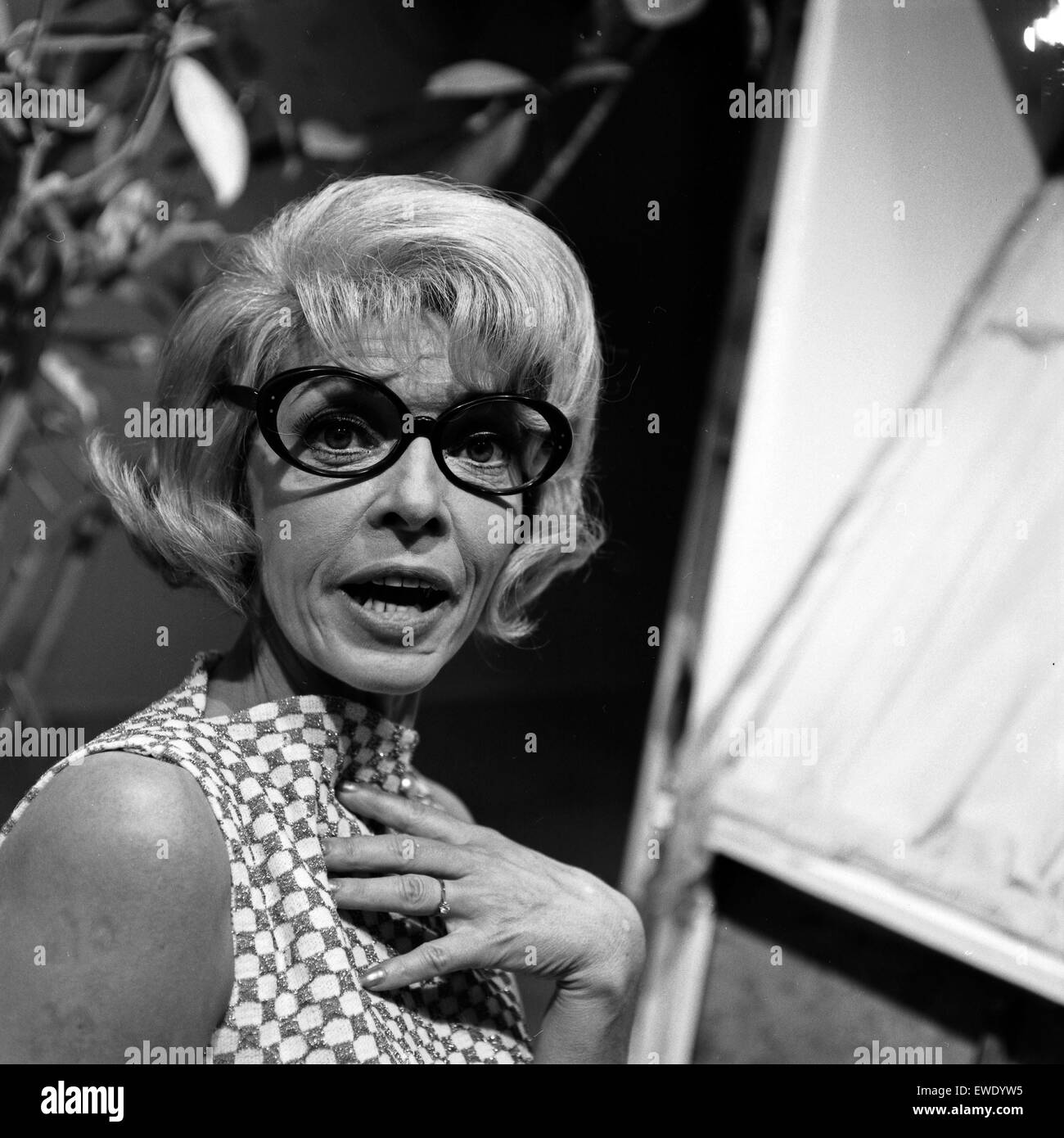 1960s dancer Black and White Stock Photos & Images - Alamy