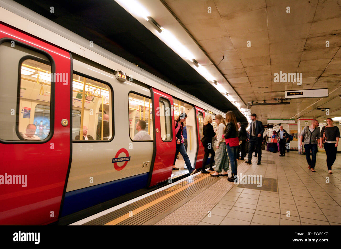 History Of The London Underground High Resolution Stock Photography and ...