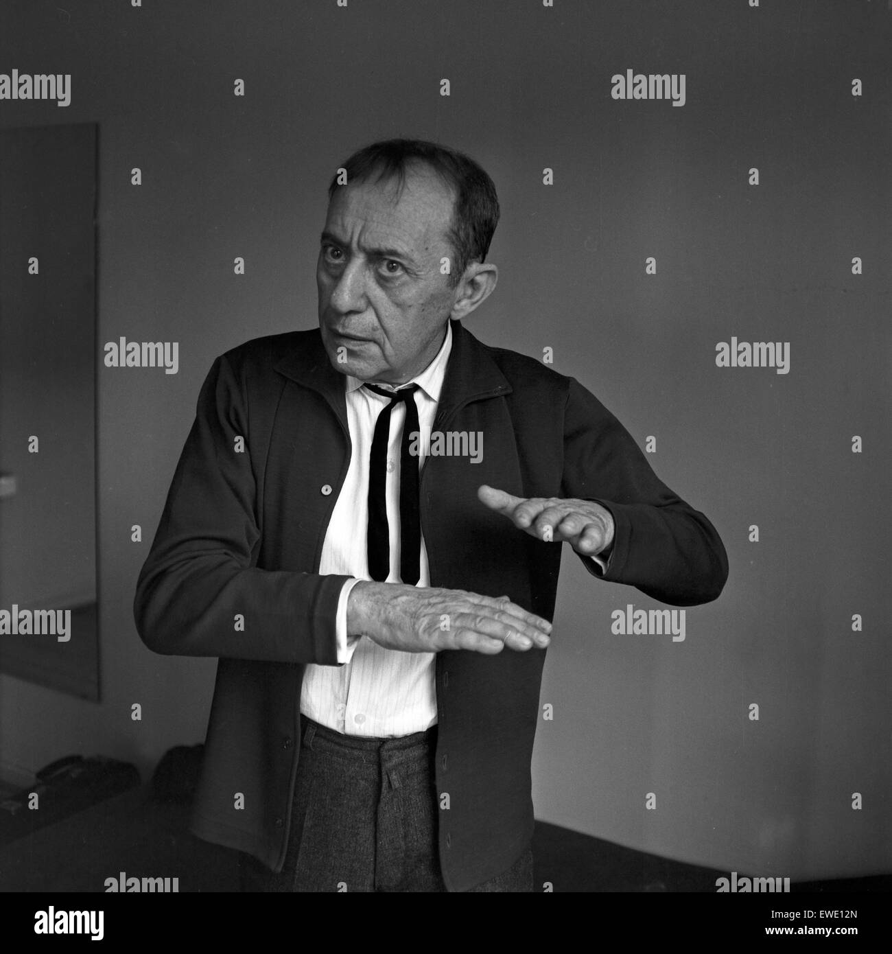 Deutscher Schauspieler Curt Bois, Deutschland 1960er Jahre. German ...