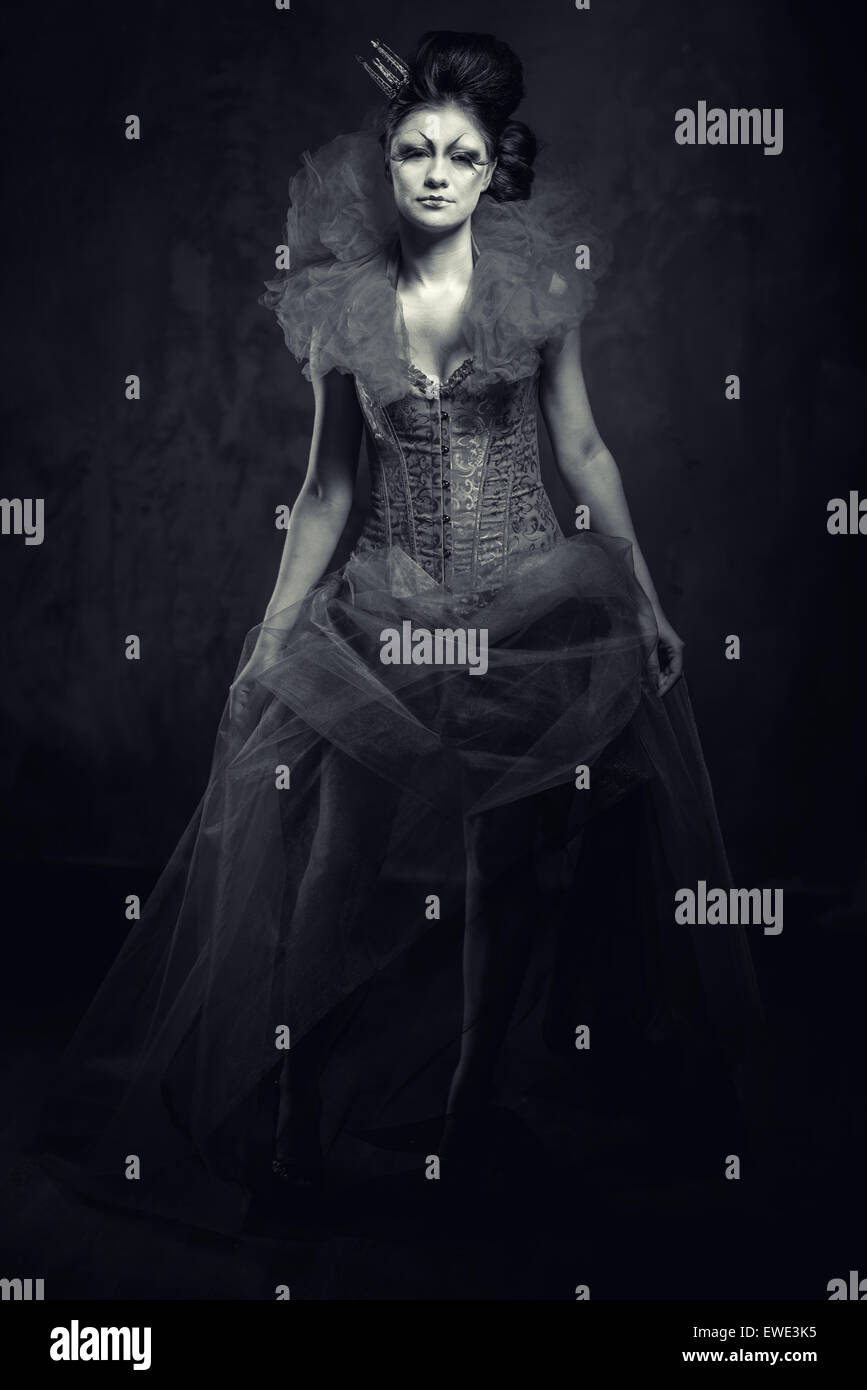 Dark queen mysterious woman in hi-res stock photography and images - Alamy