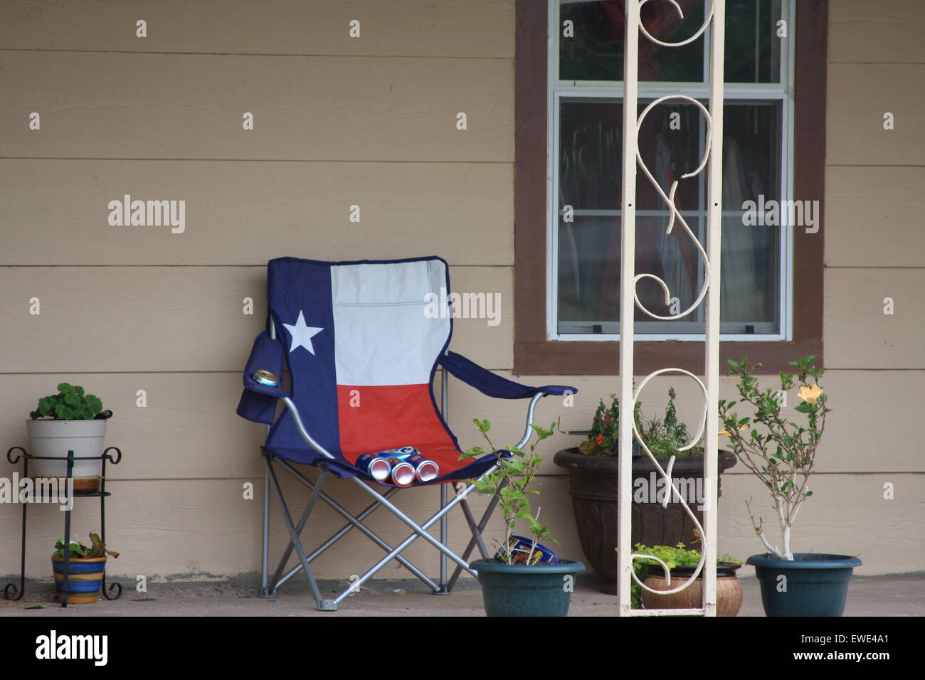 CHair with Texas flag design on a porch in rural Texas Stock Photo - Alamy