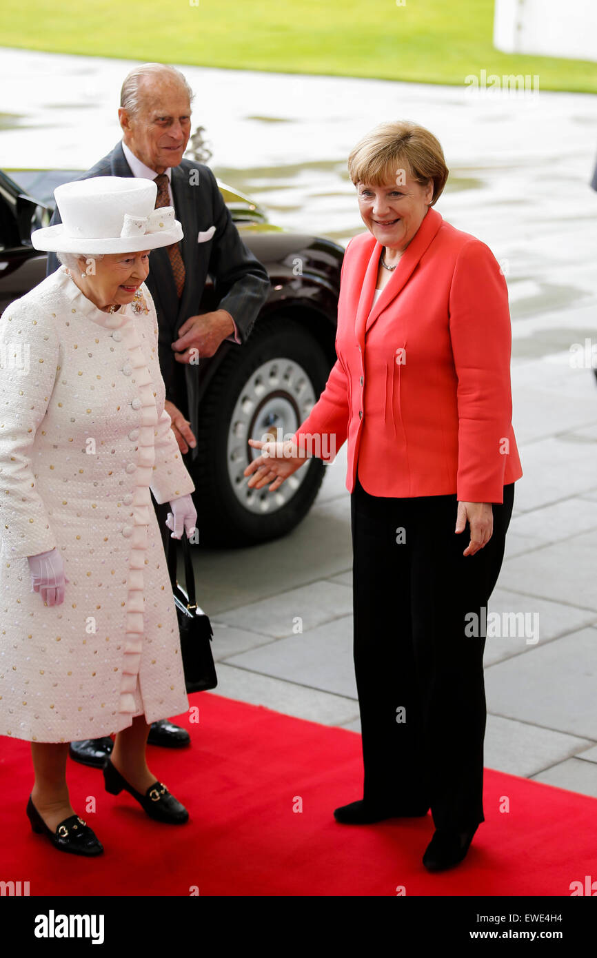 Berlin, Germany. 24th June, 2015. Queen Elisabeth II and prince Philip ...