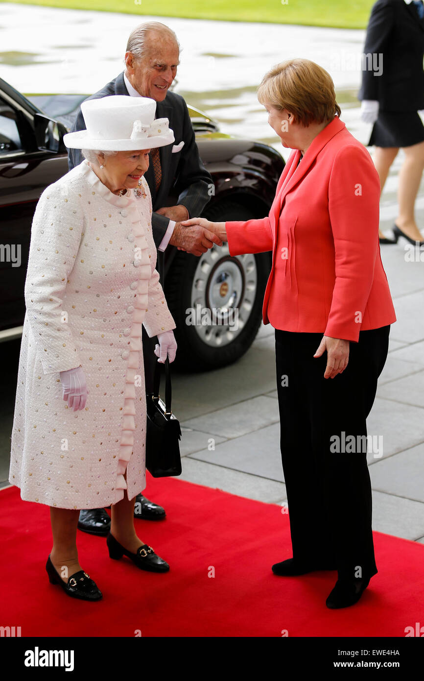 Berlin, Germany. 24th June, 2015. Queen Elisabeth II and prince Philip ...