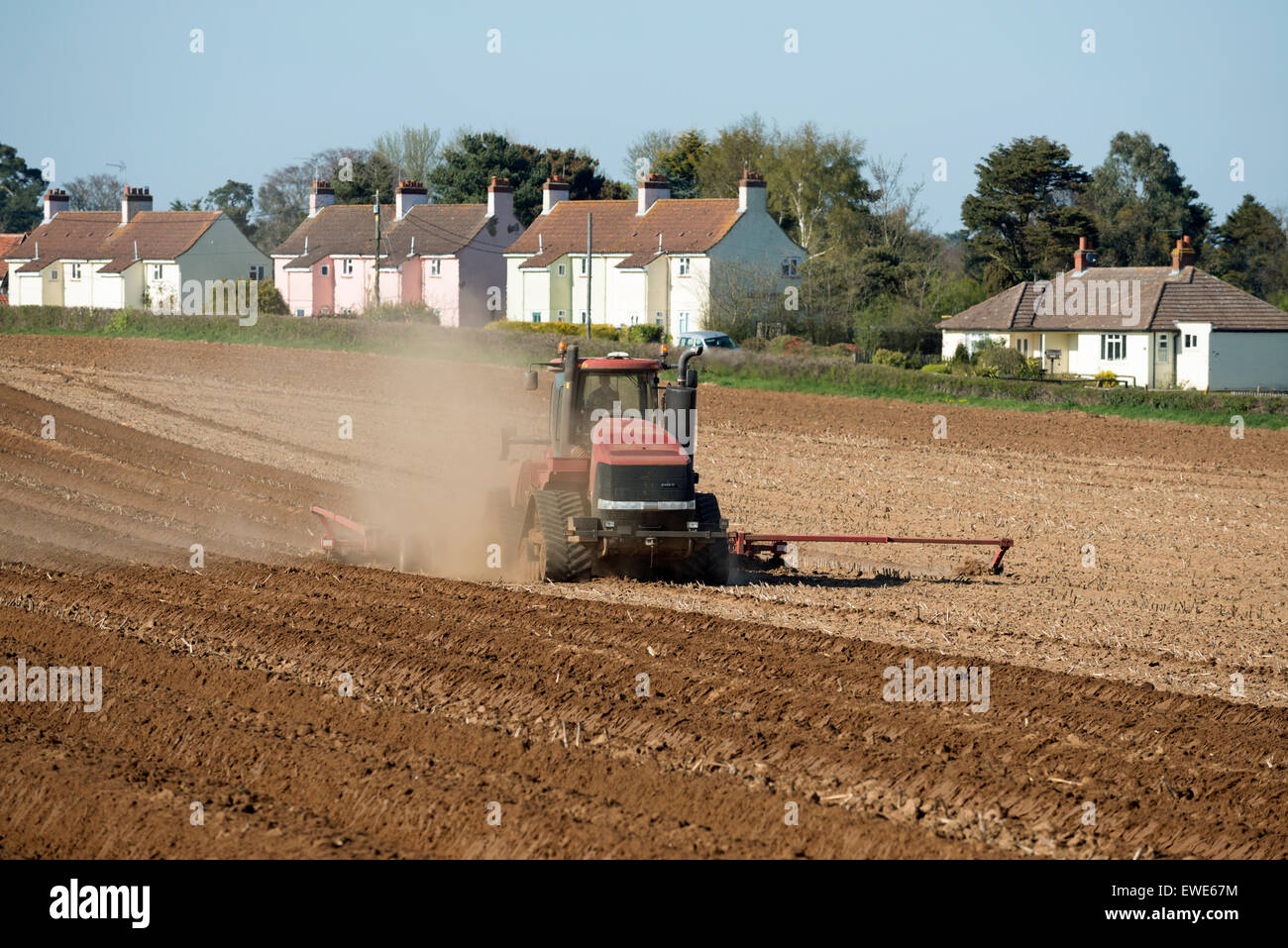 Case 550 Quadtrac tractor farrow-forming, Sutton, Suffolk, UK Stock ...