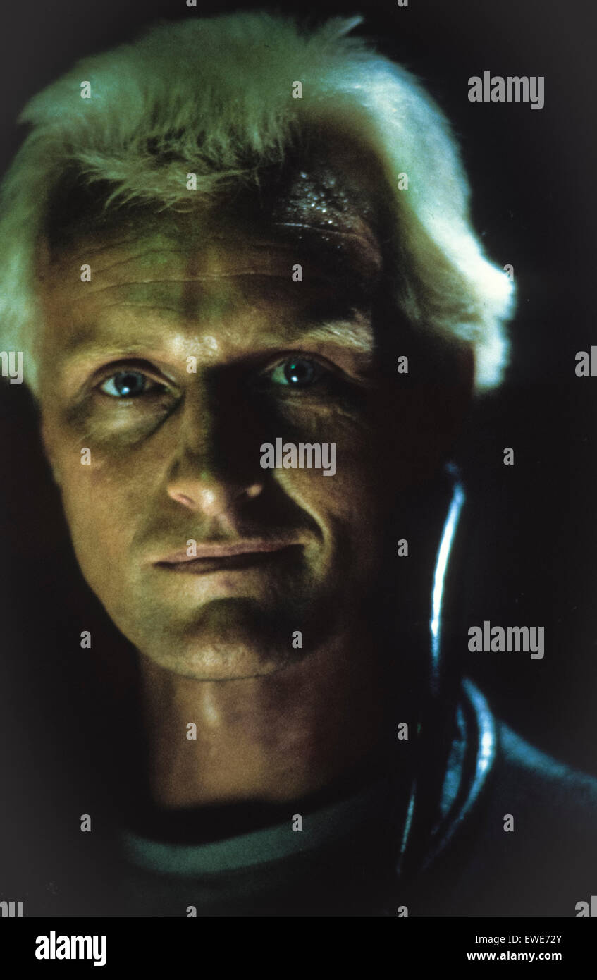Blade runner rutger hauer 1982 hi-res stock photography and images - Alamy