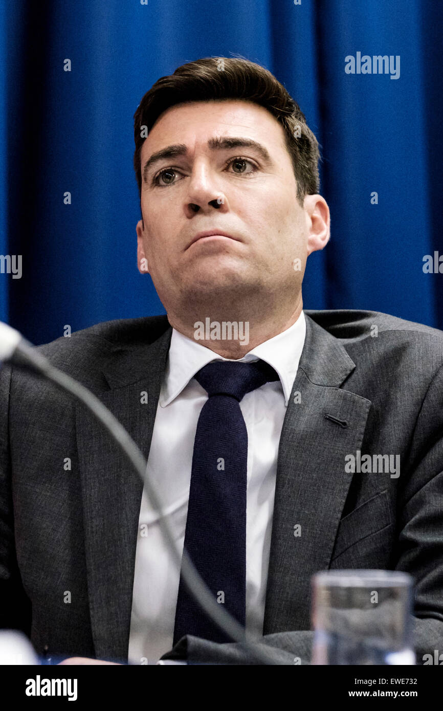 Andy burnham 2015 hi-res stock photography and images - Alamy