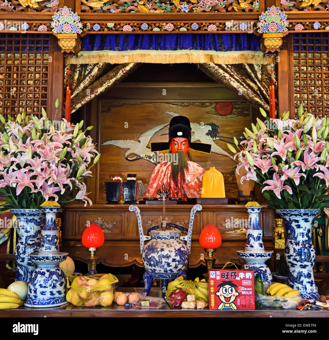 Chenghuang Miao Temple, the City God Temple , near Yuyuan Garden ...