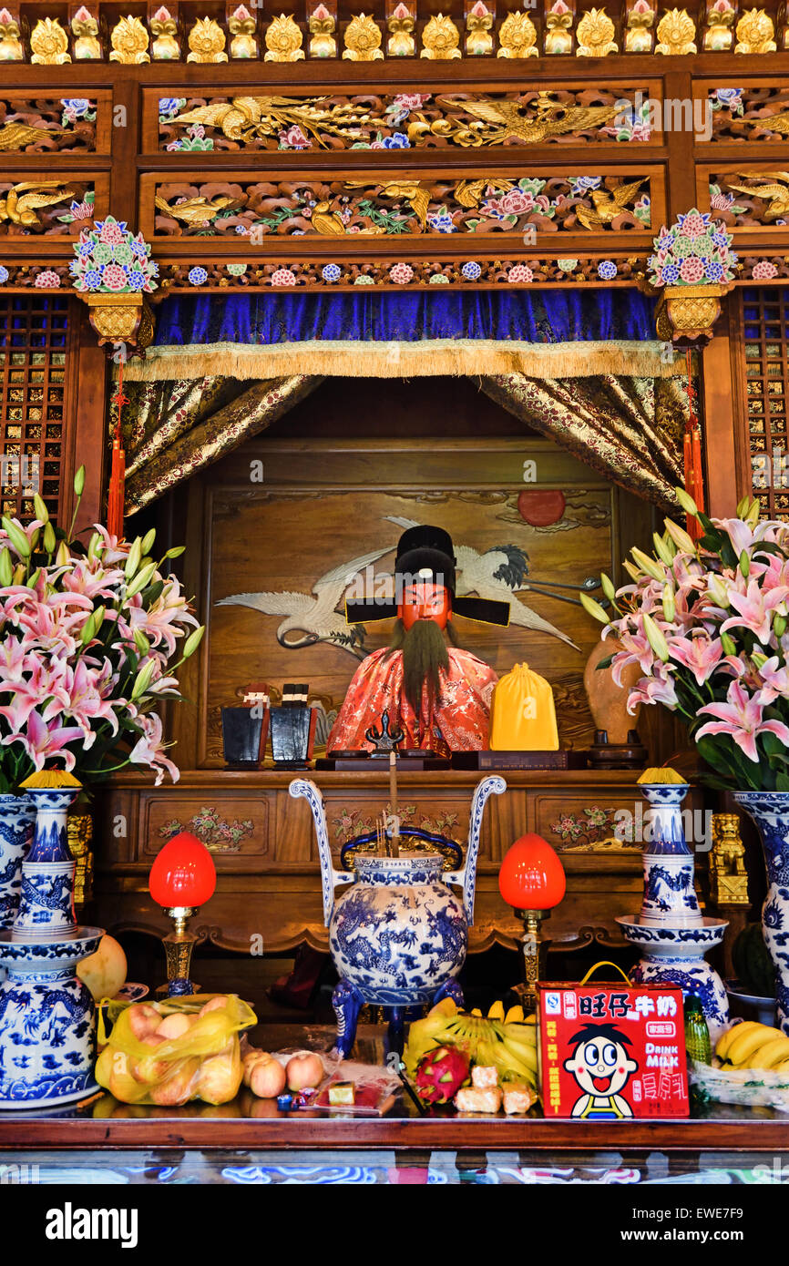 Chenghuang Miao Temple, the City God Temple , near Yuyuan Garden ...