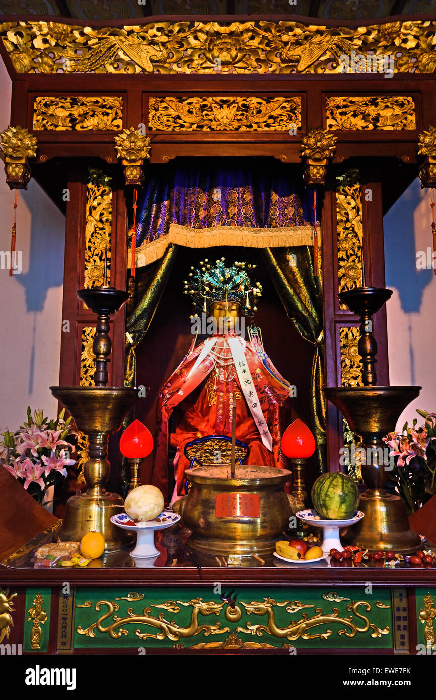 Chenghuang Miao Temple, the City God Temple , near Yuyuan Garden ...