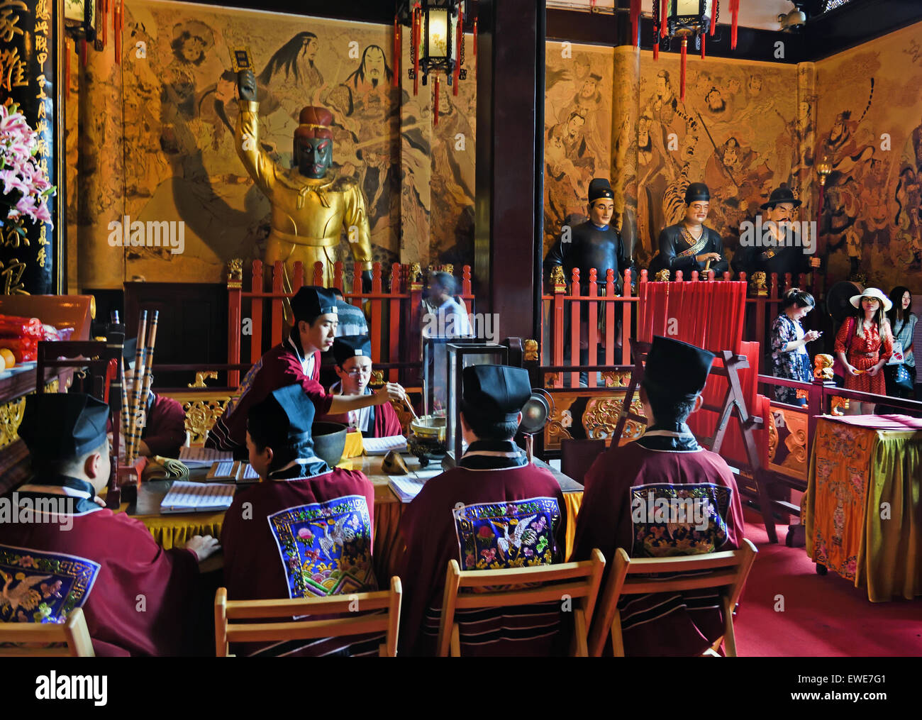 Chenghuang Miao Temple, the City God Temple , near Yuyuan Garden ...