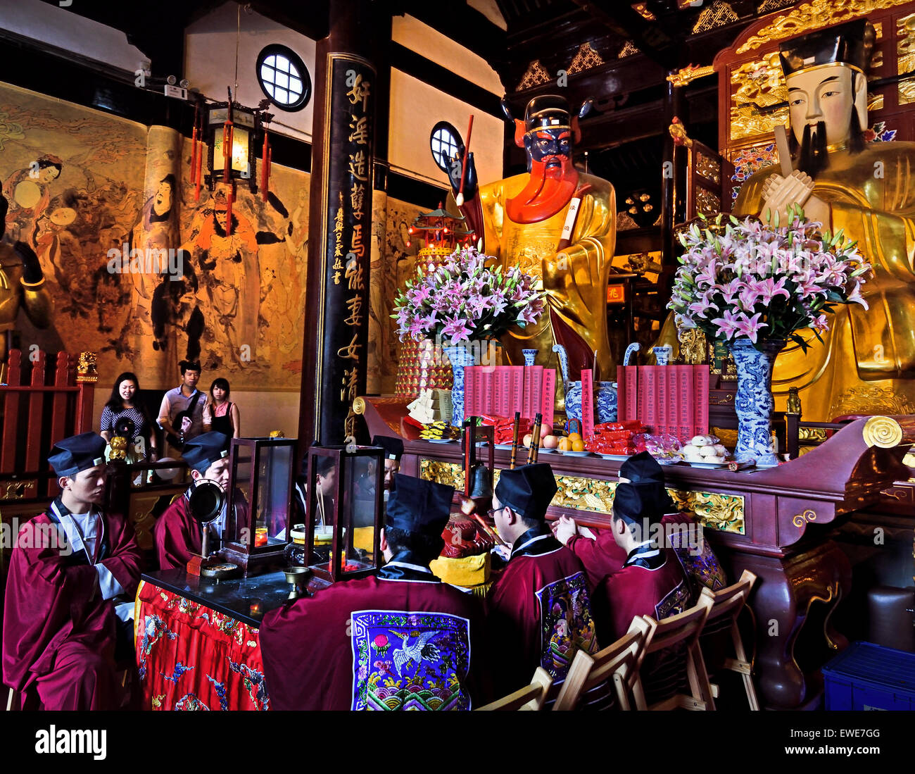 Chenghuang Miao Temple, the City God Temple , near Yuyuan Garden ...