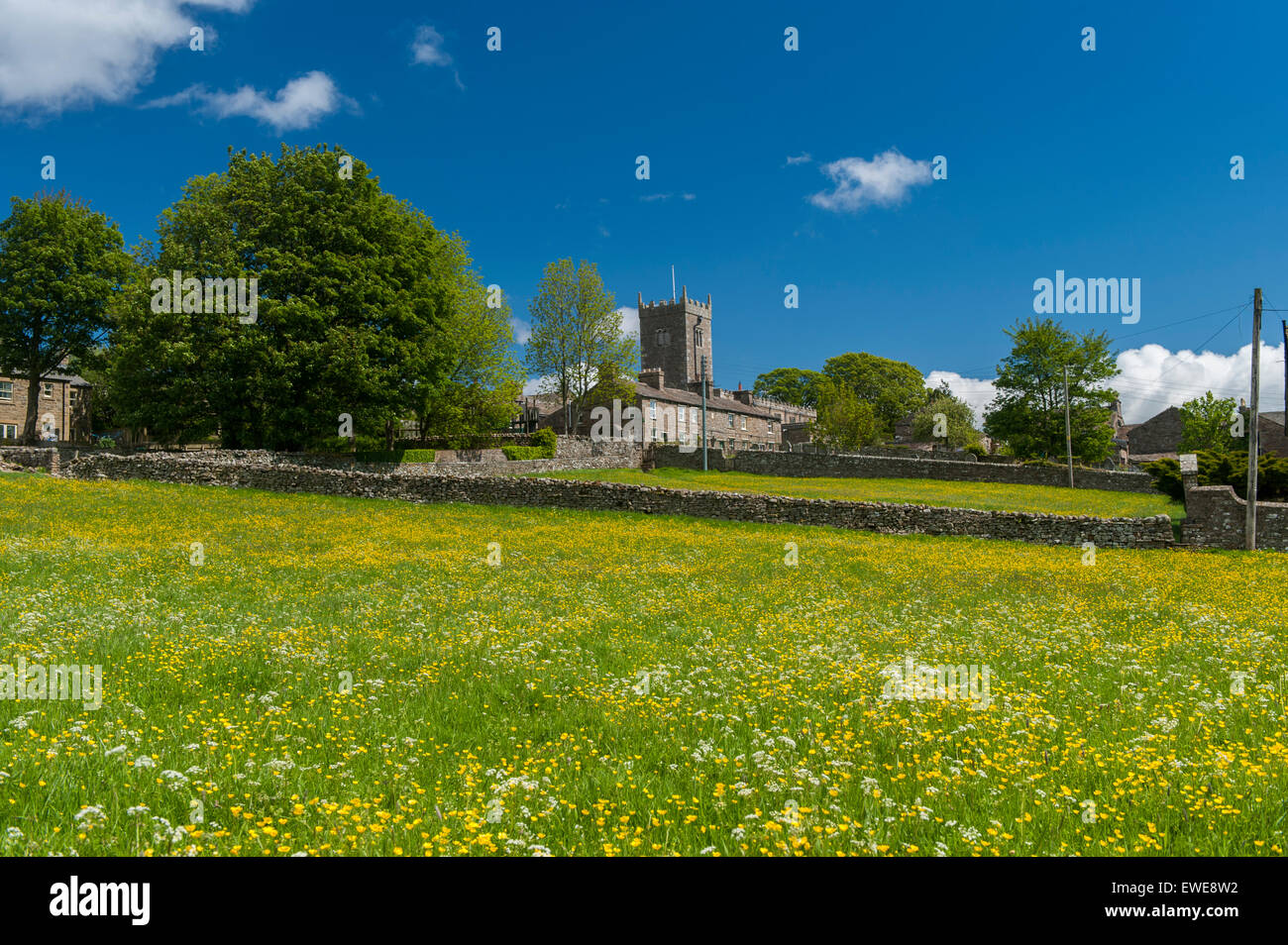 St oswalds church askrigg hi-res stock photography and images - Alamy