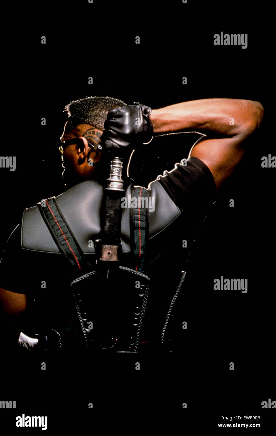 Blade 1998 wesley snipes hi-res stock photography and images - Alamy