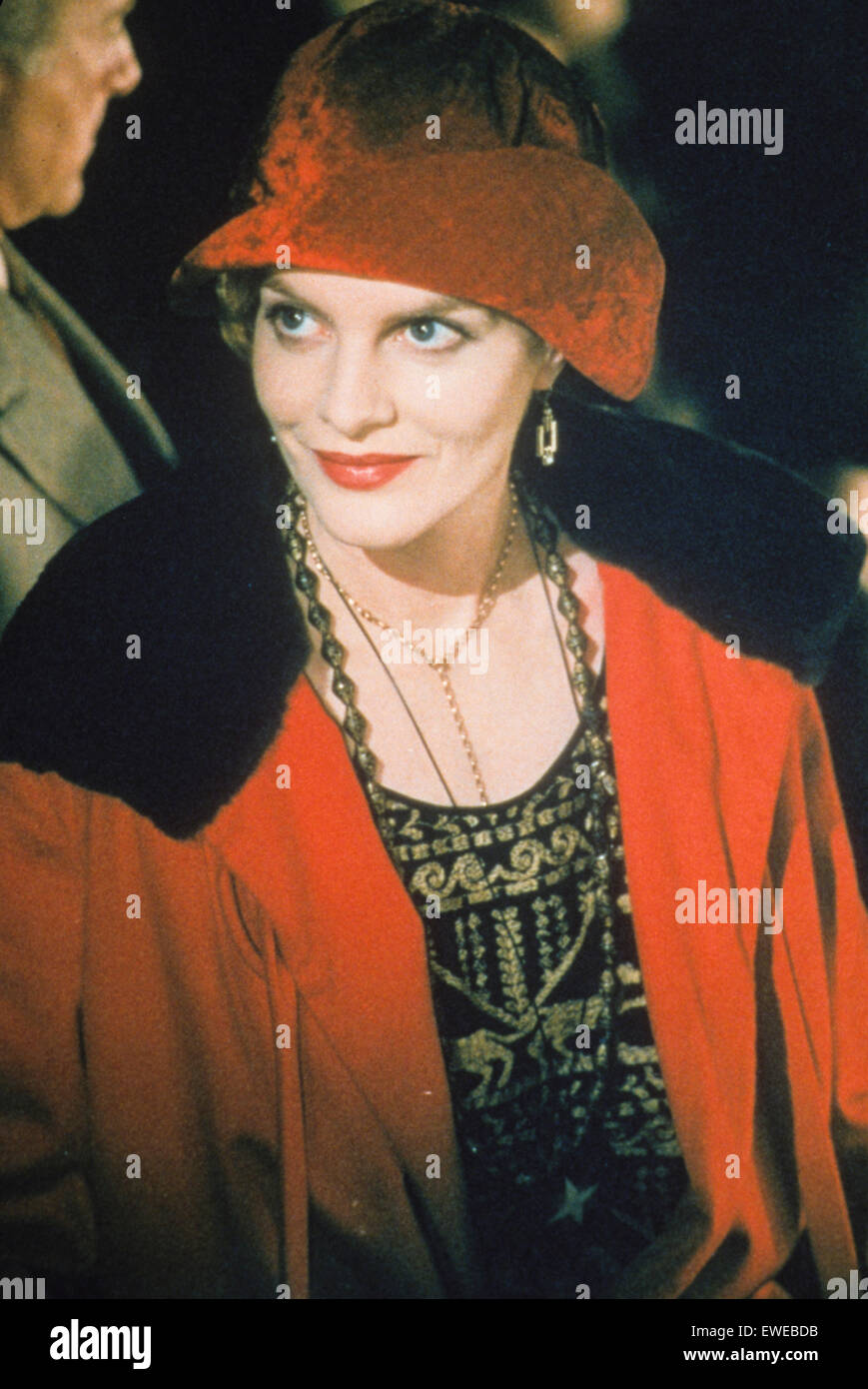 Buddy 1997 rene russo hi-res stock photography and images - Alamy