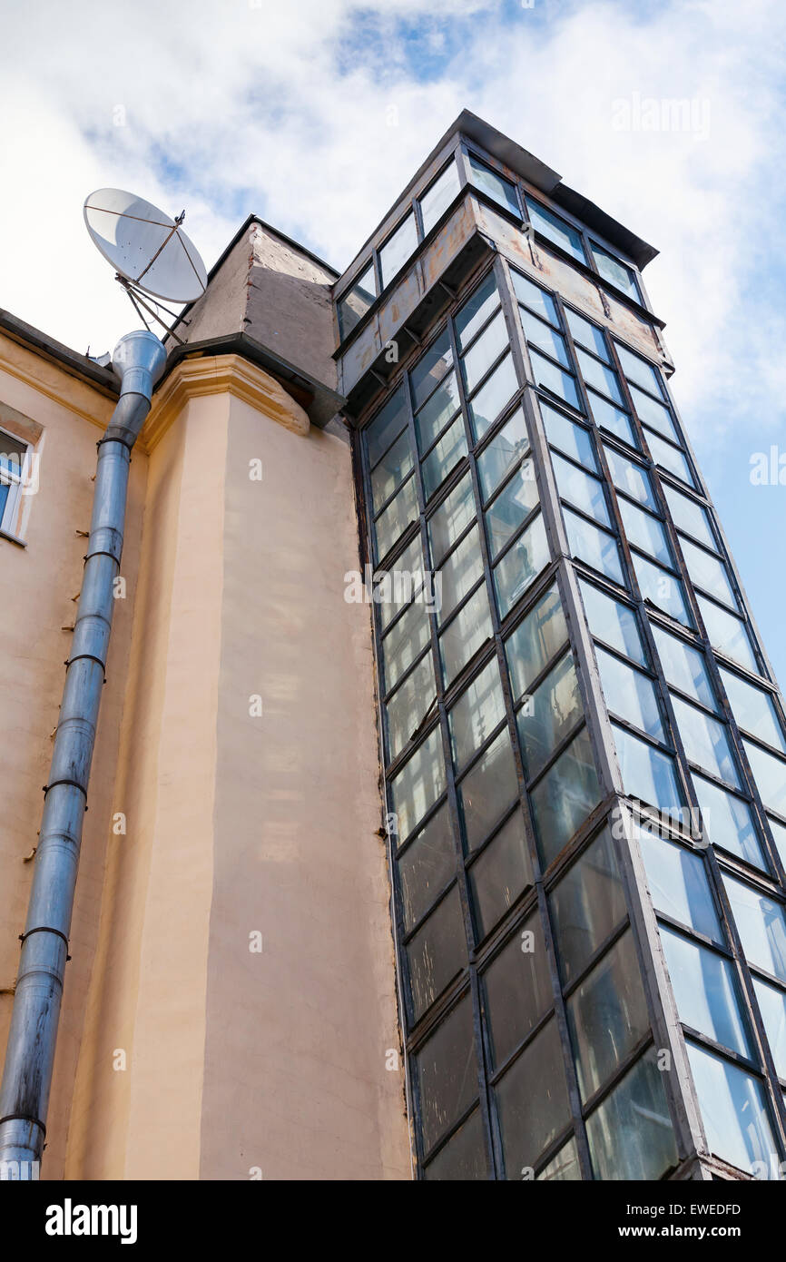 External glass elevator hi-res stock photography and images - Alamy