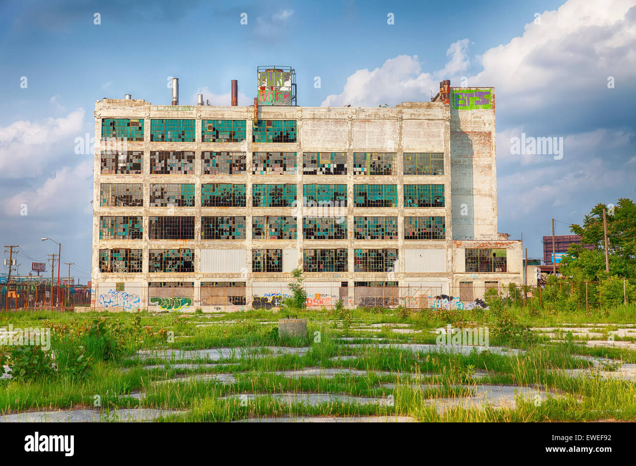 Detroit Factory Ruins Stock Photo - Alamy