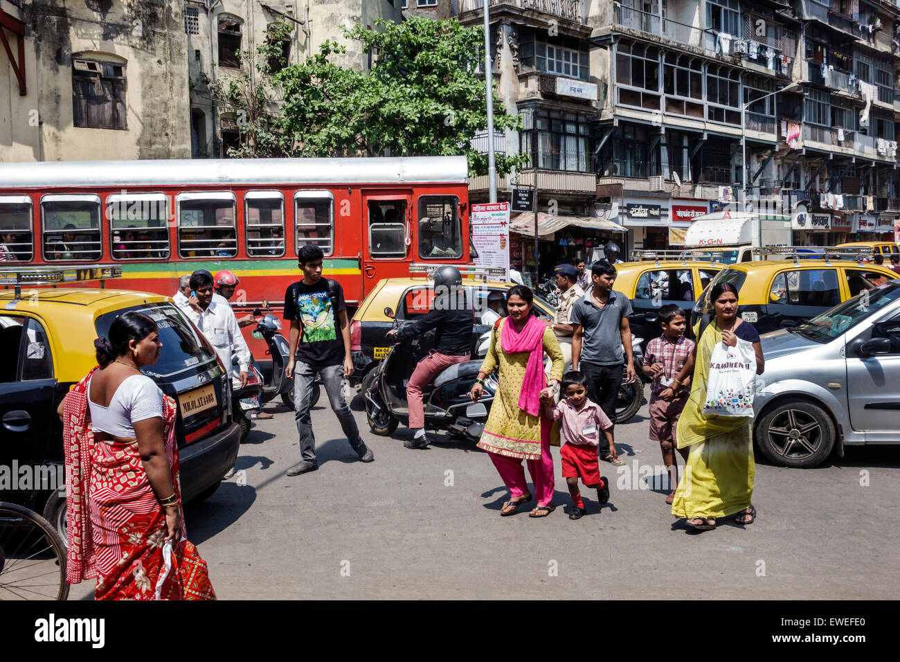 Indian Woman Crossing Street High Resolution Stock Photography and ...