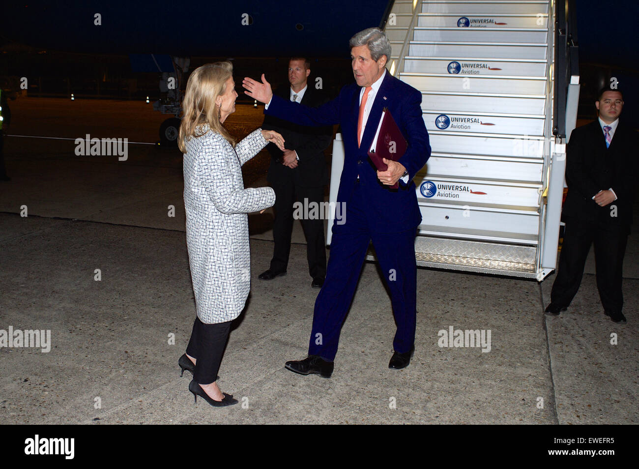 U s ambassador jane hartley hi-res stock photography and images - Alamy