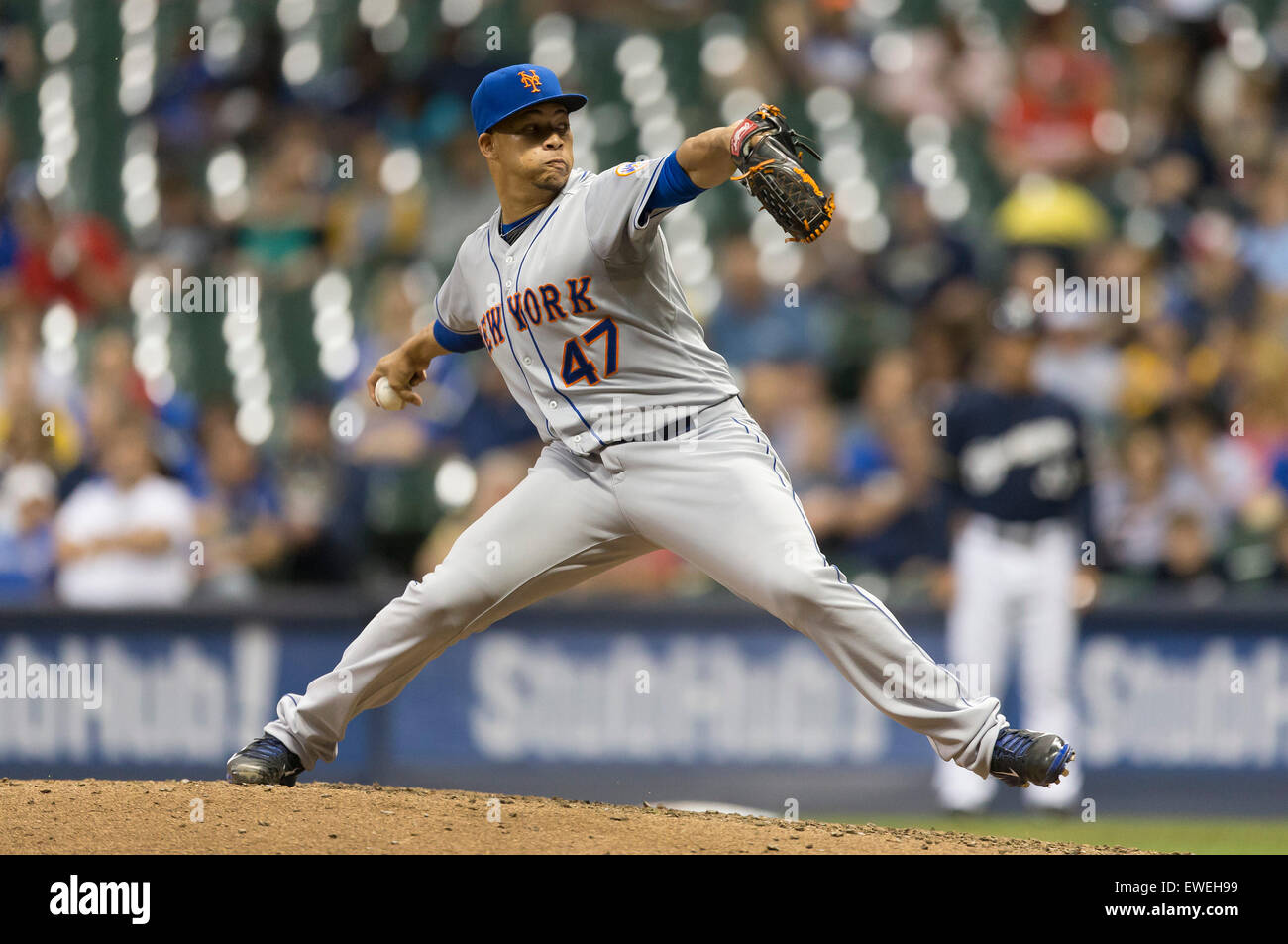 Milwaukee, WI, USA. 23rd June, 2015. New York Mets relief pitcher ...