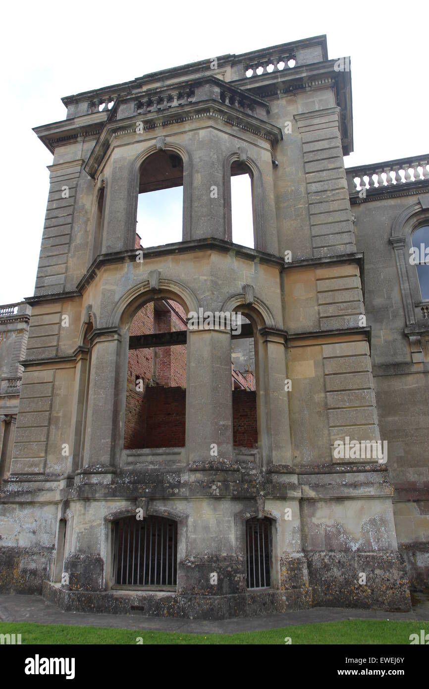 Beautiful stone built Stately Mansion destroyed by fire Stock Photo - Alamy