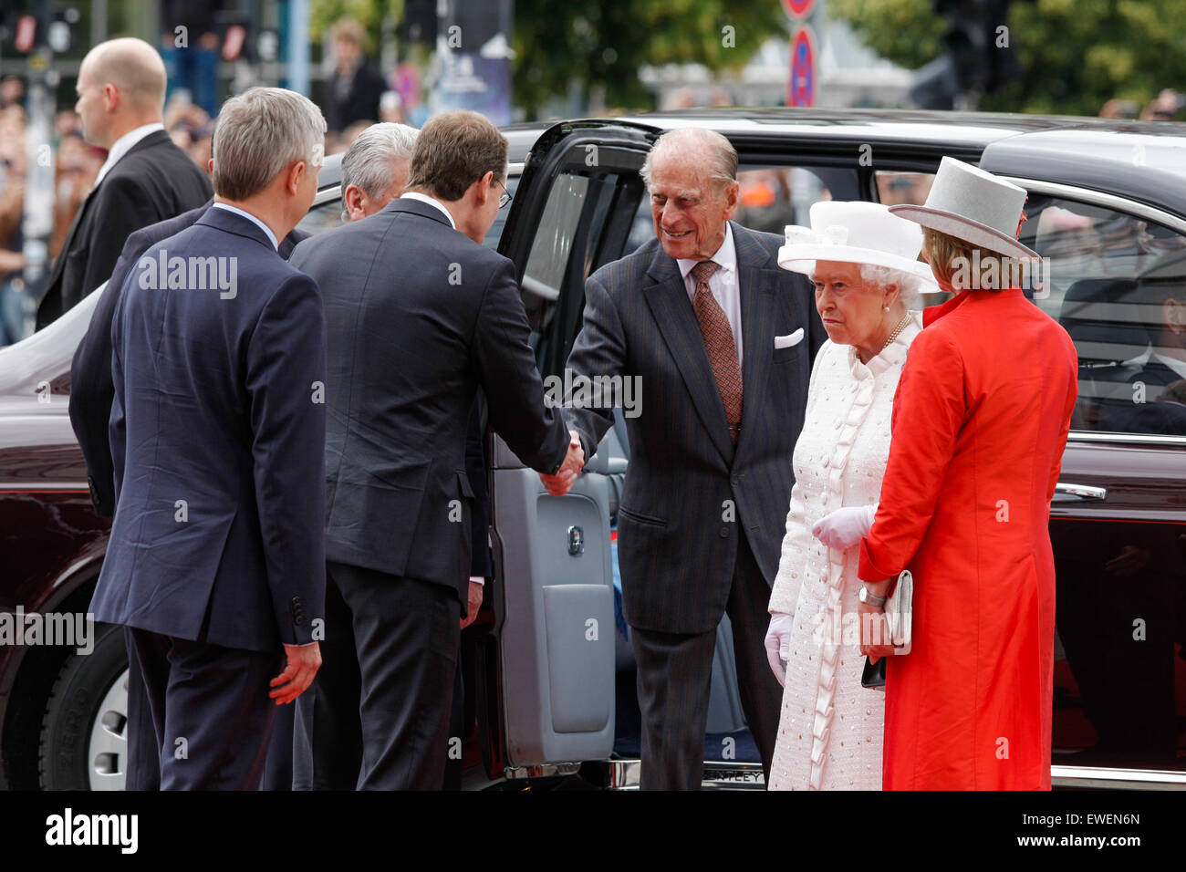 Elizabeth ii pre queen hi-res stock photography and images - Alamy