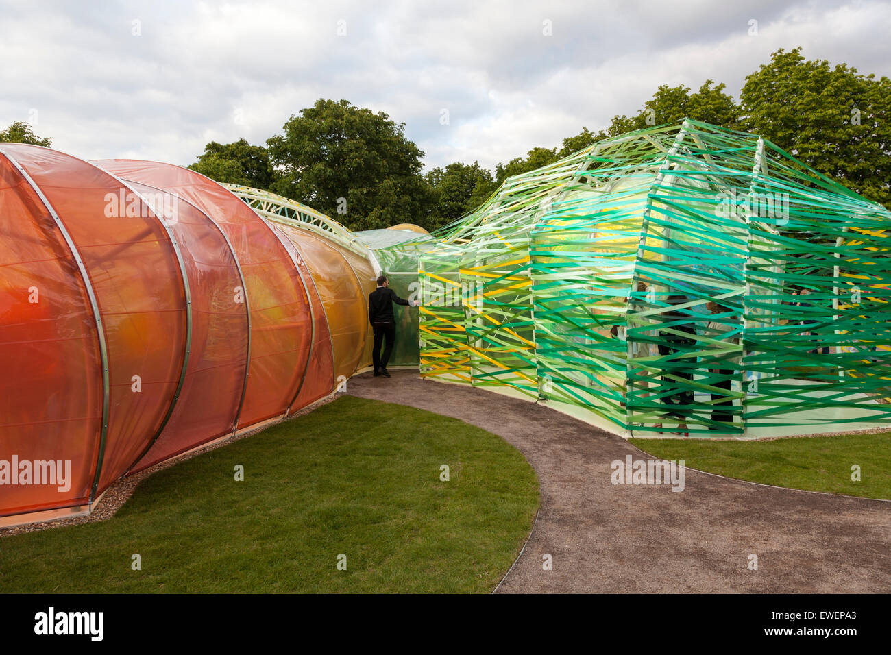 Pod pavilion hi-res stock photography and images - Alamy
