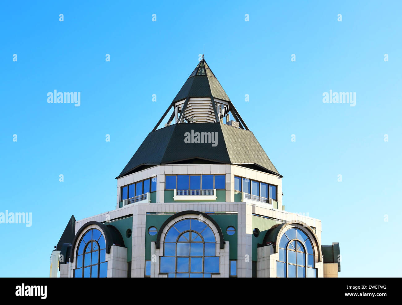 Futuristic style hi-res stock photography and images - Alamy