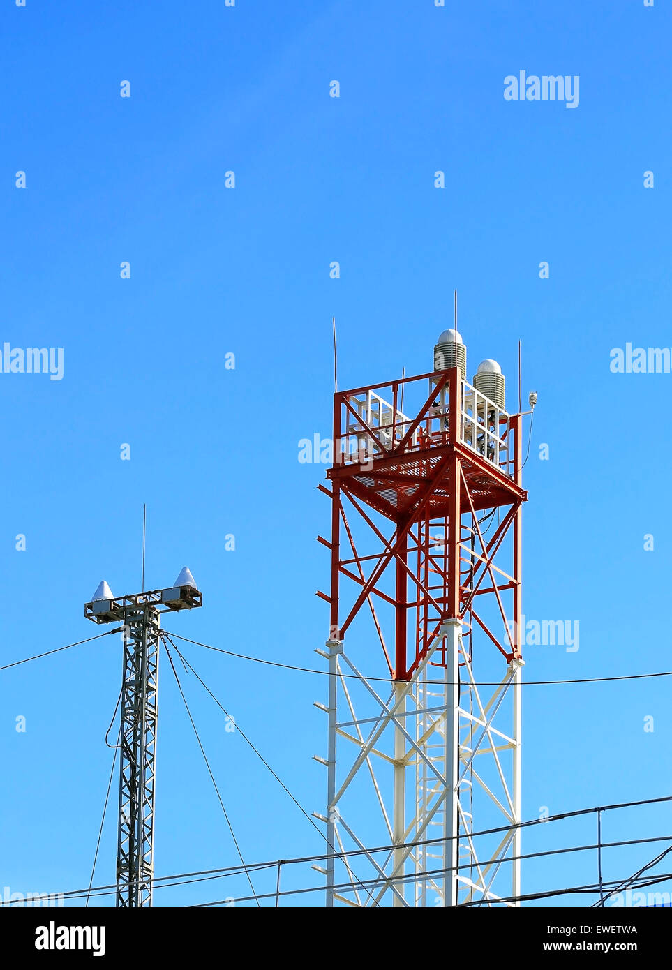Radio mast symbol hi-res stock photography and images - Alamy