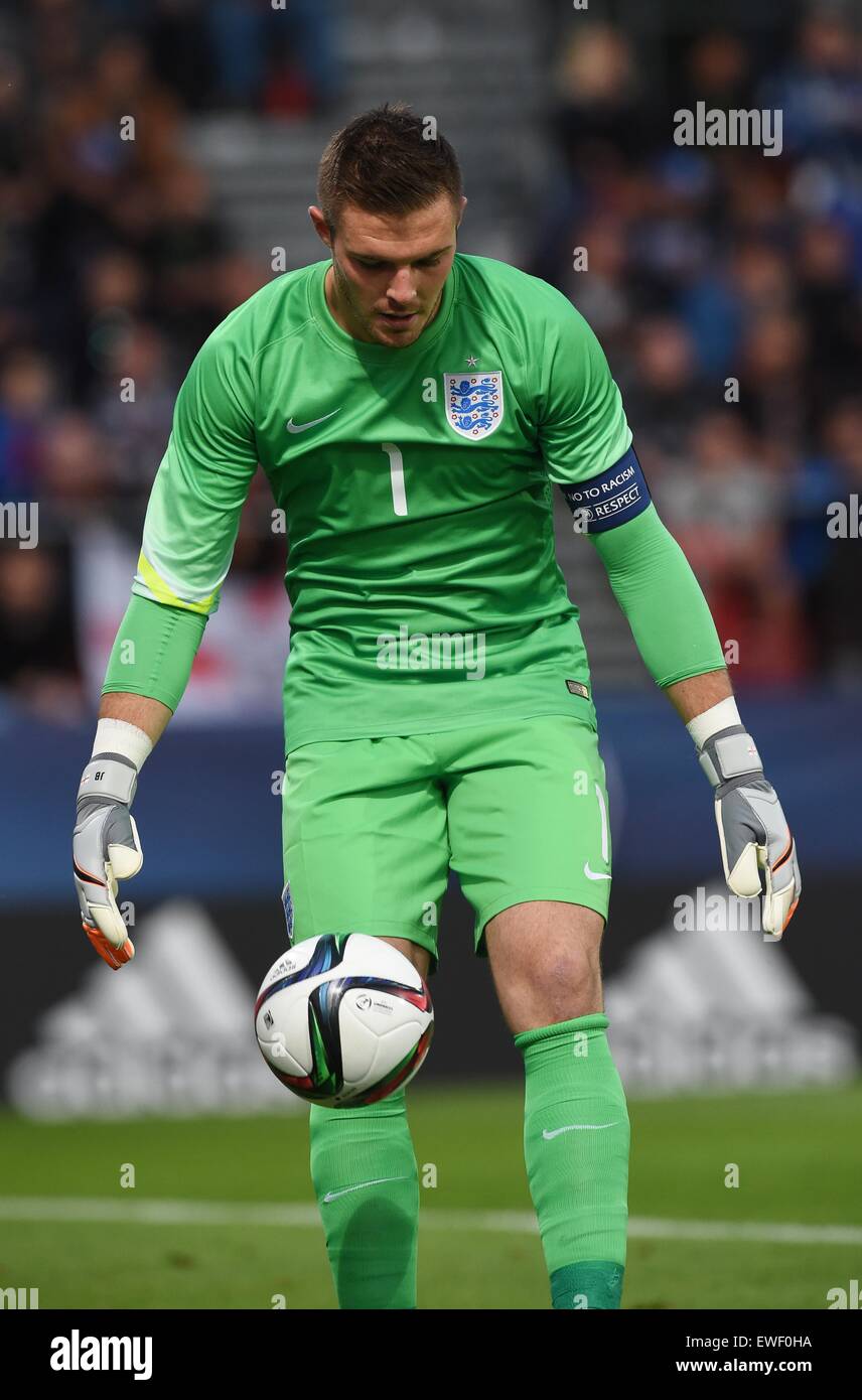England under 21 goalkeeper hi-res stock photography and images - Alamy